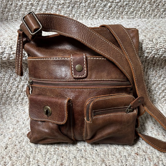 Roots | Bags | Roots Canada Venetian Leather Crossbody Bag | Poshmark